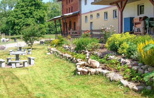 Nice Apartment In Rubkow Ot Krenzow - Anklam