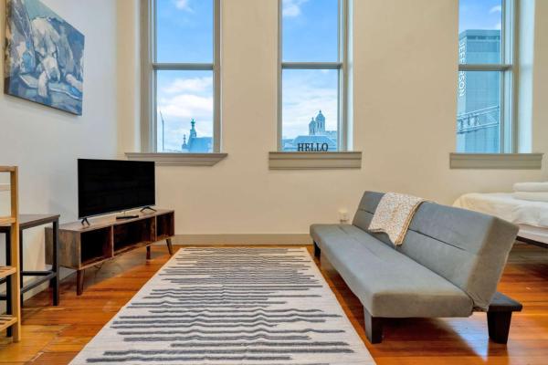 Bright And Modern Studio In Louisville # 307 - Louisville, KY