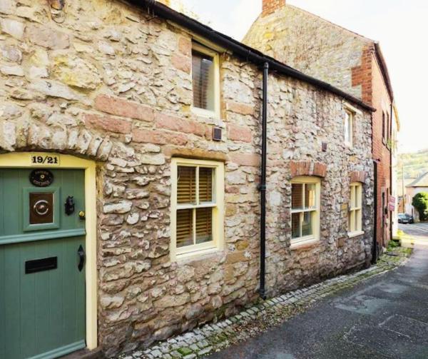 Fryers Cottage Wirksworth, A Traditional Yet Stylish 2-bedroom Peak District Cottage - Bonsall