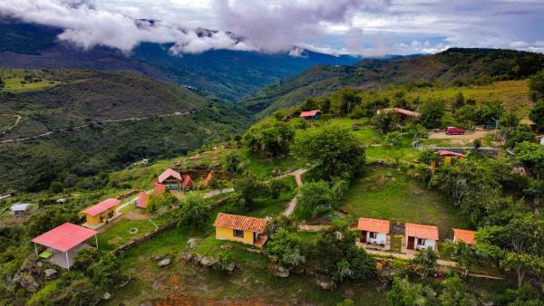 Campo Karst, Hospedaje Y Campamento De Montaña - 桑坦德省