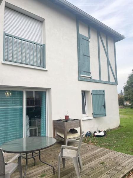 Bleu Lagon-t2 En Rdc Proche Centre Ville Avec Terrasse Labellisé Pmr - Salies-de-Béarn