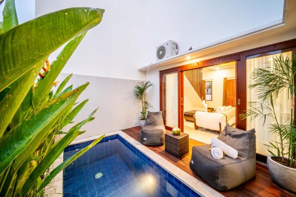 Promo!! New Rosa Villa Muding, Luxury And Cozy 3bedrooms Villa In Heart Of Kerobokan With Special Office Room - Sanur