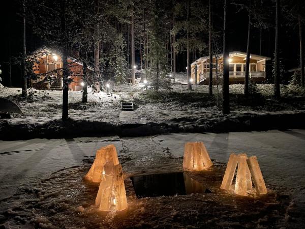 Traditional Lakeside Cottage - Lapland