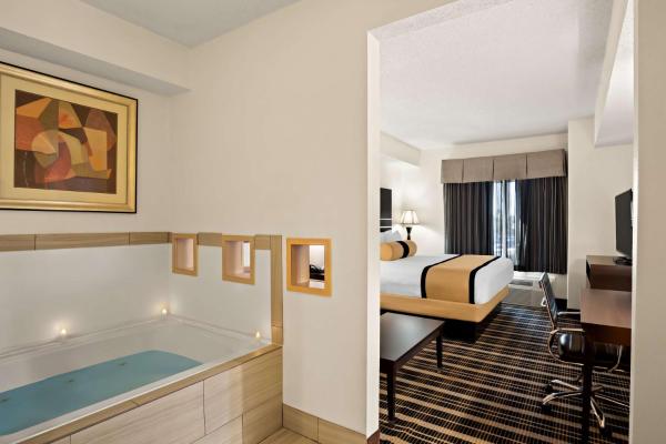 Best Western Plus Rockwall Inn & Suites - Mesquite, TX