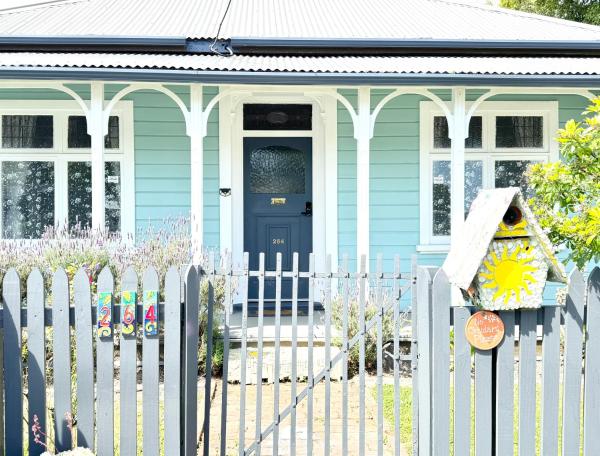 298 Home - Christchurch, New Zealand