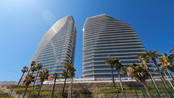 Sunset Cliffs Mediterranean Style Apartment - Benidorm