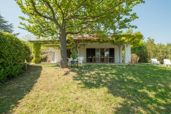 644 - Villa Singola Quadrilocale Con Ampio Giardino E Vista Mare Al Taunus - Ancona