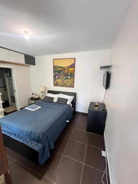 Renovated Gem 15 Mins Train To Paris - Sarcelles