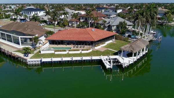 Waterfront Tip Lot Treasure W/ Southern Sunshine - Marco Island, FL