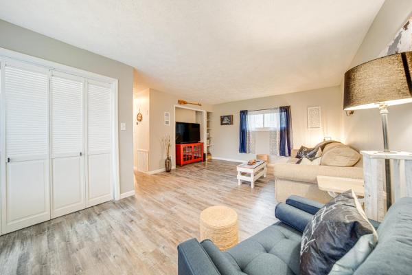Conneaut Lake Apartment Less Than 1 Mi To Waterfront! - Conneaut Lake, PA