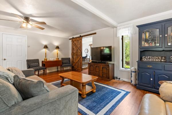 Captains Quarters By Simple Life Rentals - Door County, WI