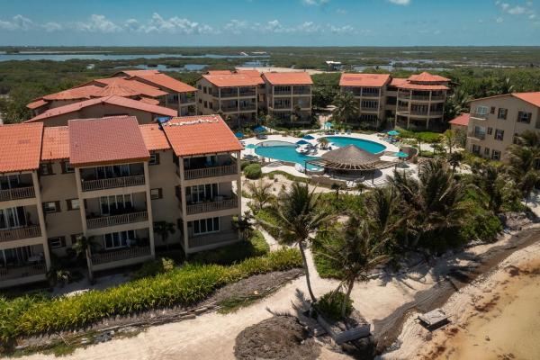 Residences At Barrier Reef 1-2c Oceanfront 2 Br By Stay Floreo - ベリーズ