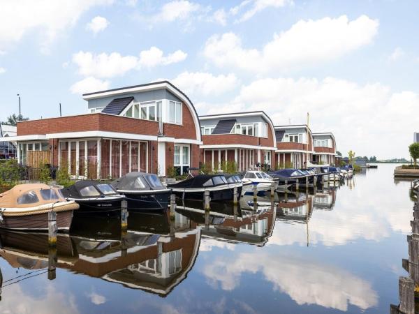 Modern Waterfront Retreat - Uitgeest
