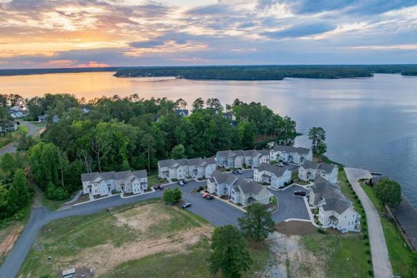 Boat Slip, Pontoon Rental, Lake Views, Game Room, Fire Pit - Lake Gaston