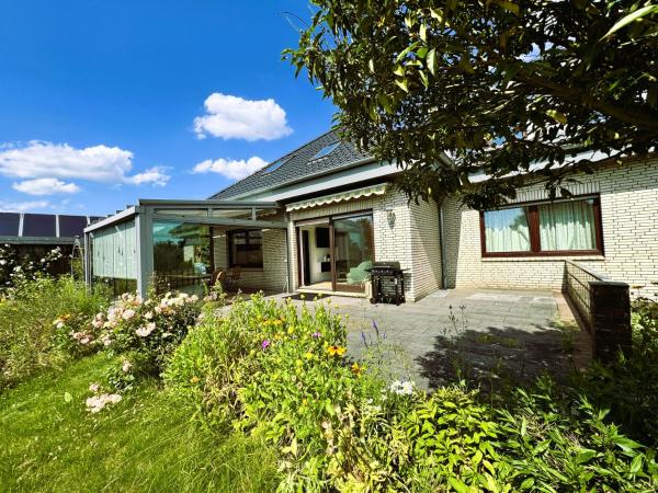 150m² Apartment Nahe A1 - 5 Schlafzimmern - 3 Bäder - 50m² Terrasse - Bargteheide