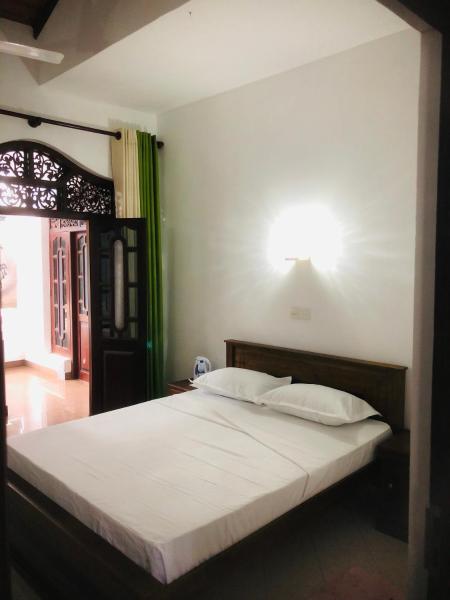 The Moon Lodge - Bentota