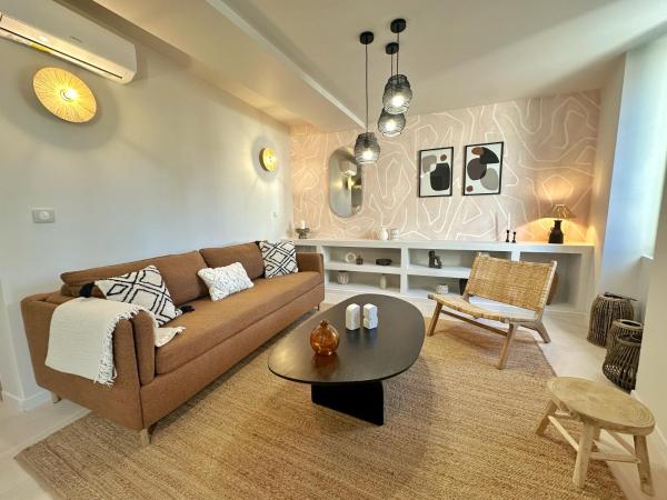 La Maison Cavet 5 Appartements De Standing Au Cœur Du Village - Sanary-sur-Mer