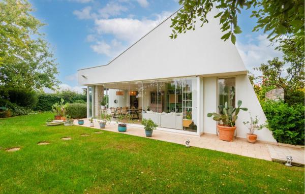 Lovely Home In Polignano A Mare - Mola di Bari