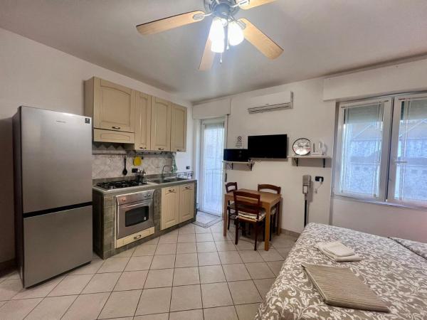 Apt Umi 24 - Milan Linate Airport (LIN)