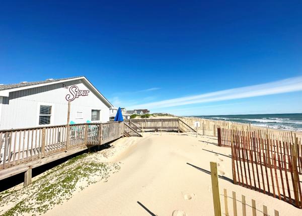Sand Spur Cottages - North Carolina