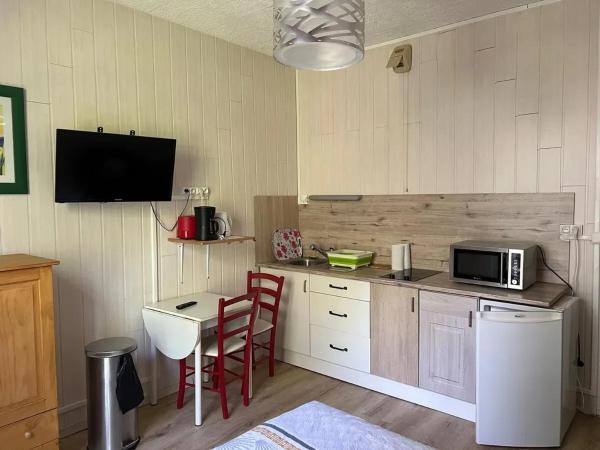Studio Moderne à Néris-les-bains De 17 M² - Néris-les-Bains