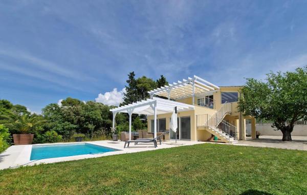 Großes Ferienhaus Zur Alleinigen Nutzung Mit Pool - Skradin