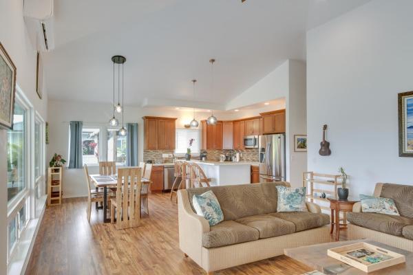 Oceanfront Home With Pool, Gazebo Access In Papaikou - Hilo, HI