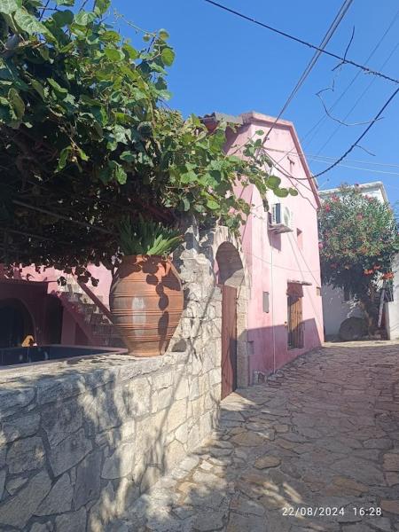 George Traditional Chalet - Plakias