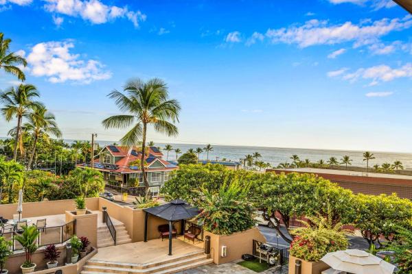 Kona Pacific A306 - Hawaii