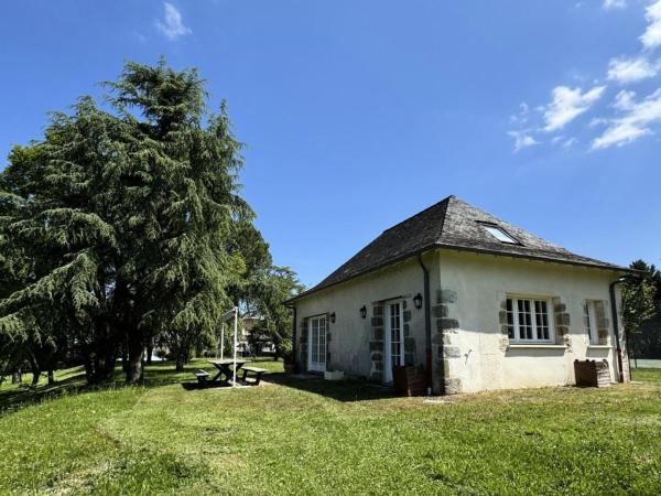 Gîte De France Pool House Et Tennis 3 éPis - Gîte De France 7 Personnes Mae-4611 - ibis budget Brive La Gaillarde