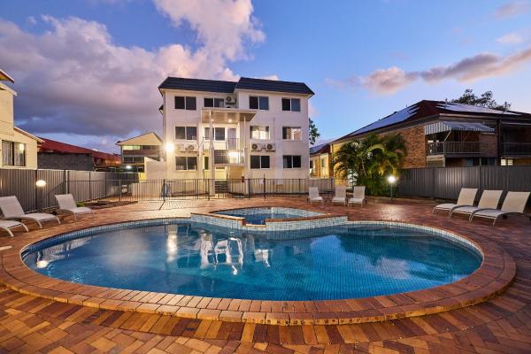 Southport Motel & Apartments -