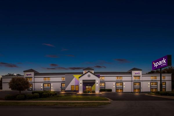Spark By Hilton Wichita East - Wichita, KS