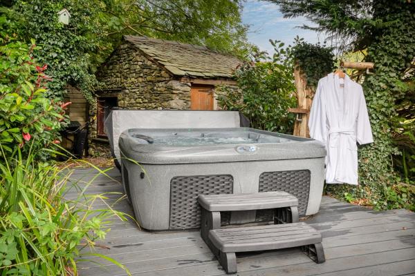 Bluebell Wood Cottage - With Hot Tub - Grange-over-Sands