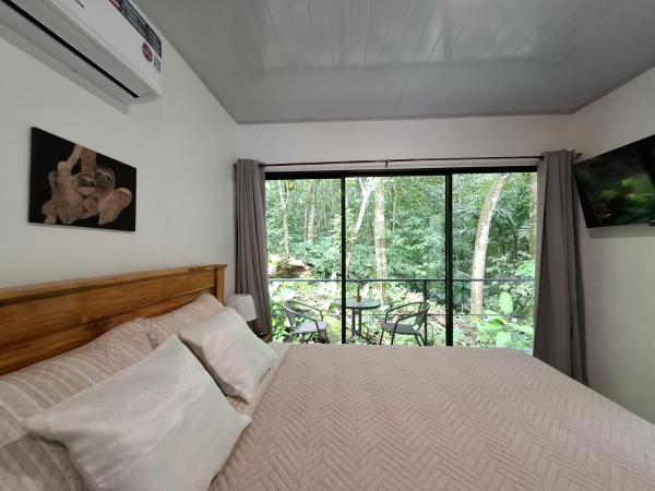 Forest Love - Costa Rica