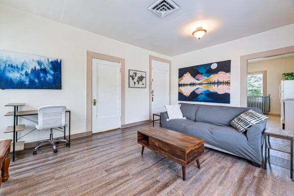 Charming Klamath Falls Apt Walk To Downtown! - Klamath Falls, OR