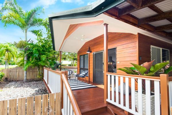 The Cottage - Mountain Views 1br - 5 Min To Beach - Cairns