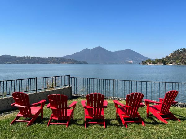 Clear Lake Cottages & Marina - Clearlake, CA
