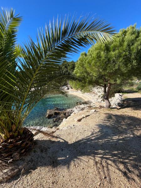 Trogir ČIovo Nice Studio Apartment Near The Sea In Okrug - Maslinica