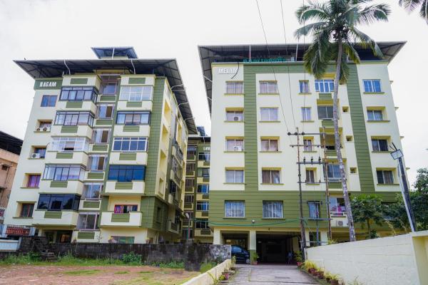 2 Bhk Furnished Flat - 200 M To Guruvayur Temple - For Families Only - Guruvayur