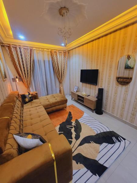 Studio Meublé Avec Wi-fi Haut Debit, ÉLectricité Gratuite à Ouest Foire - Dakar