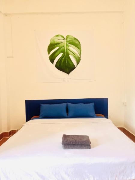 1 Min To Slow Boat Guesthouse - Laos