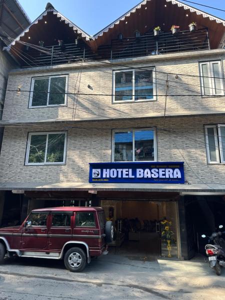 Hotel Basera - Darjeeling