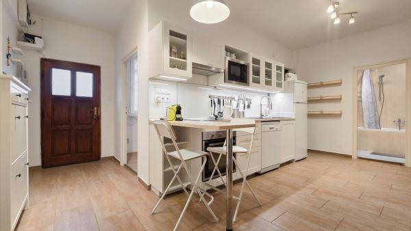 Pannonia Apartment - Budapest