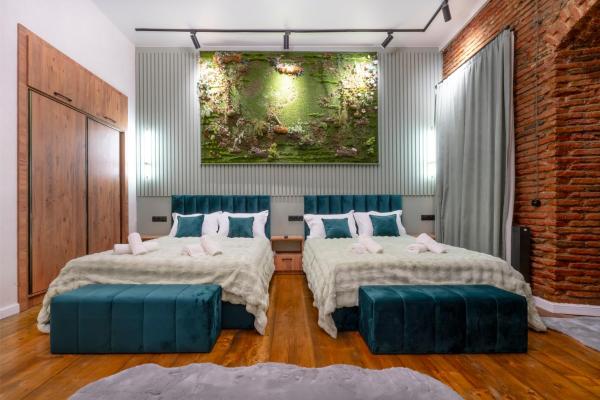 4season Avlabari - Georgien