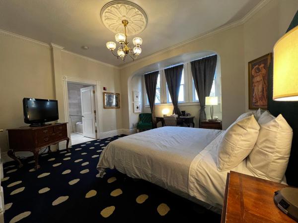 The Sterling Hotel - Sacramento, CA