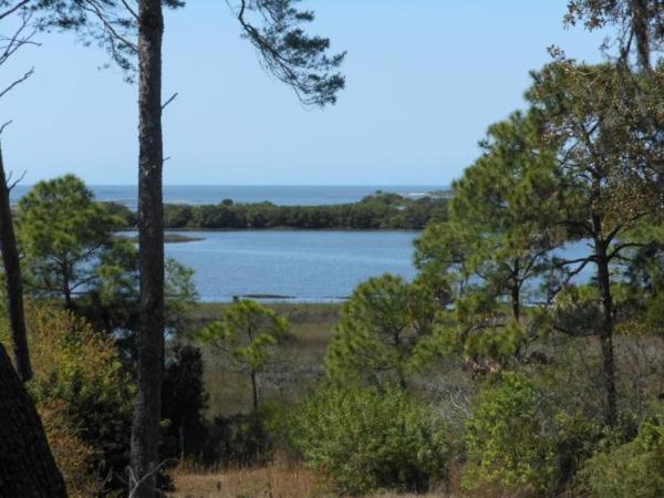 Cedar Summit Upstairs - Cedar Key, FL