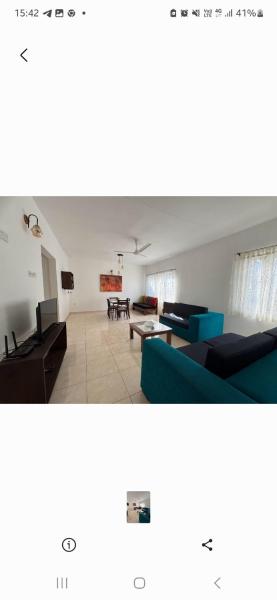 Two Room Flat In Colombo 5 - Colombo