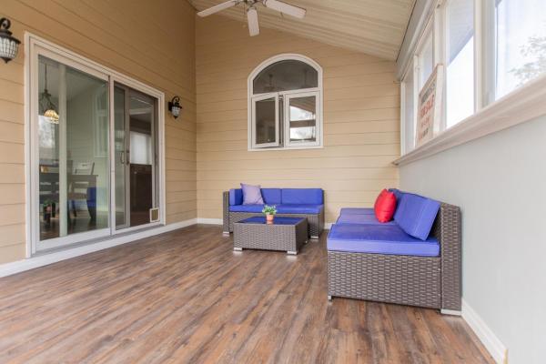Barrie Bliss 3br Haven Near Centennial Beach - Barrie