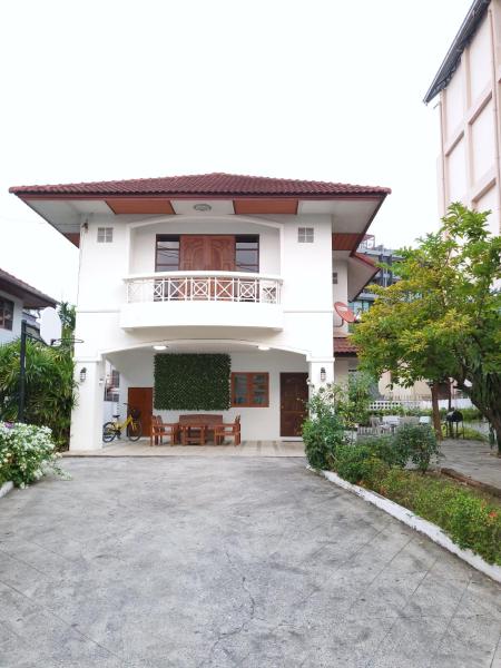 Poon House Nimman - Chiang Mai, Thailand