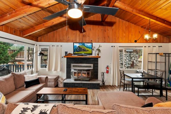 Encino Pine Cabin Moonridge - Big Bear Lake, CA